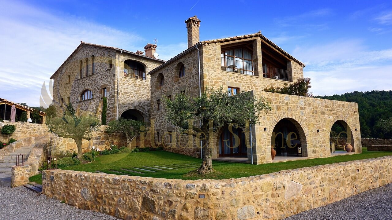 Limestone Wall Tiles Supplier In Arizona | Citadel Stone Ltd
